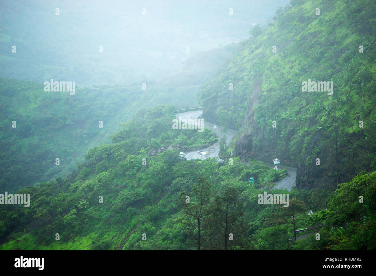Road to sinhgad fort hi-res stock photography and images - Alamy