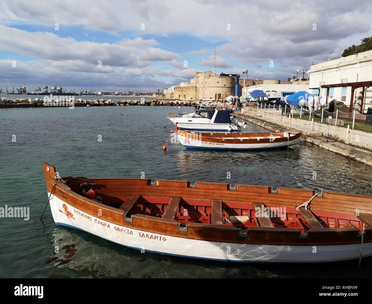 Panorama taranto hi-res stock photography and images - Alamy