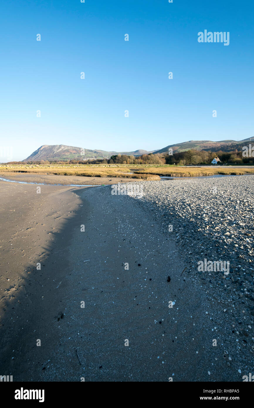 Shell island traeth lafan hi-res stock photography and images - Alamy