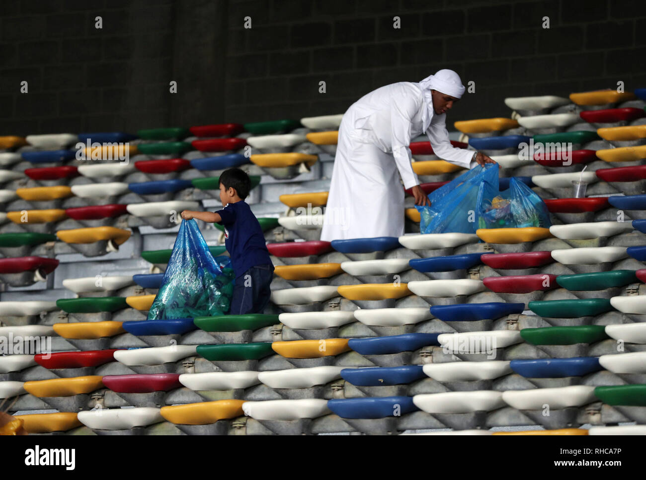 Sports stadiums in the uae hi-res stock photography and images - Alamy