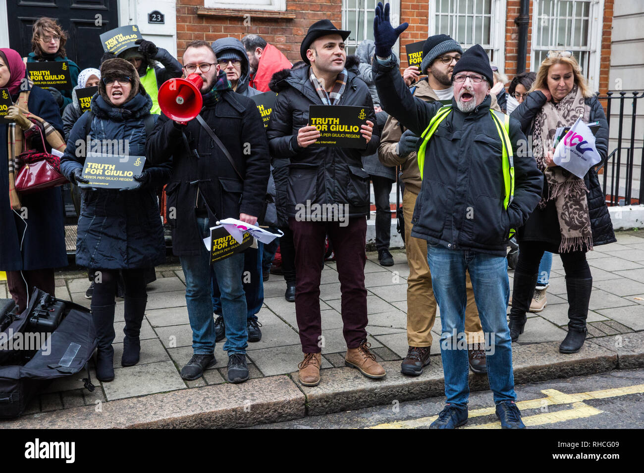 British embassy cairo hi-res stock photography and images - Alamy