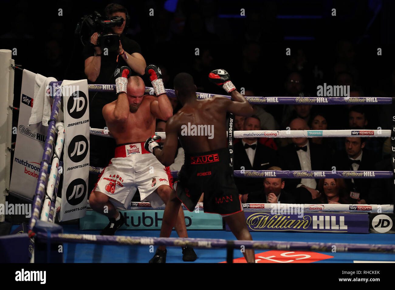 Against the ropes hi-res stock photography and images - Alamy