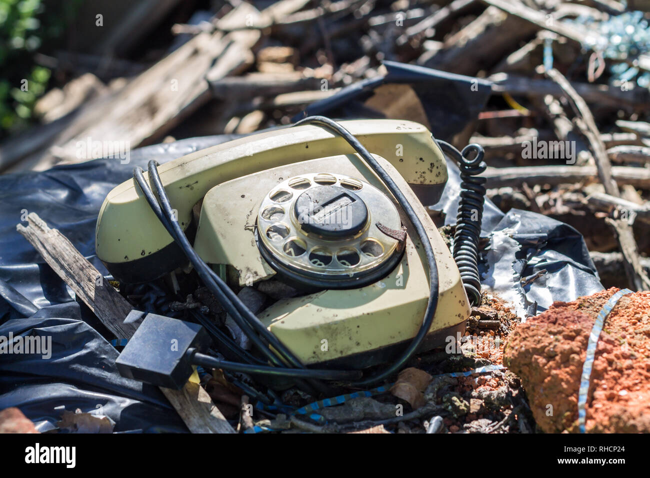 Old Retro Vintage Broken Rotary Phone Stock Photo - Alamy