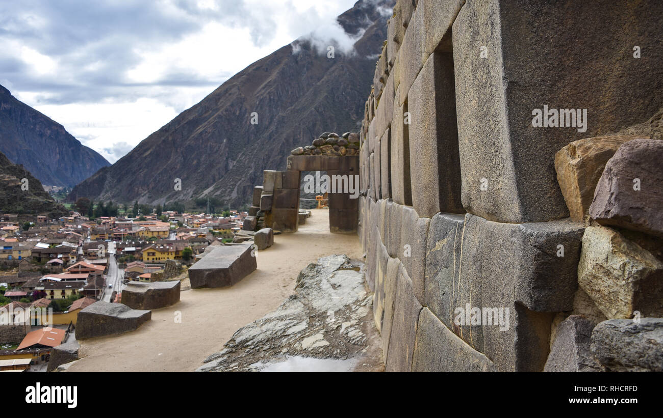 Trapezoid window hi-res stock photography and images - Alamy