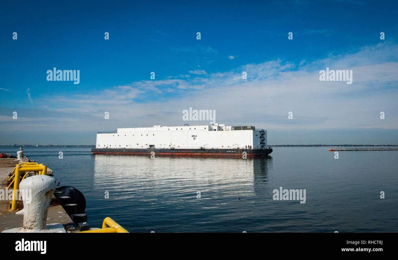 Docking norfolk hi-res stock photography and images - Alamy