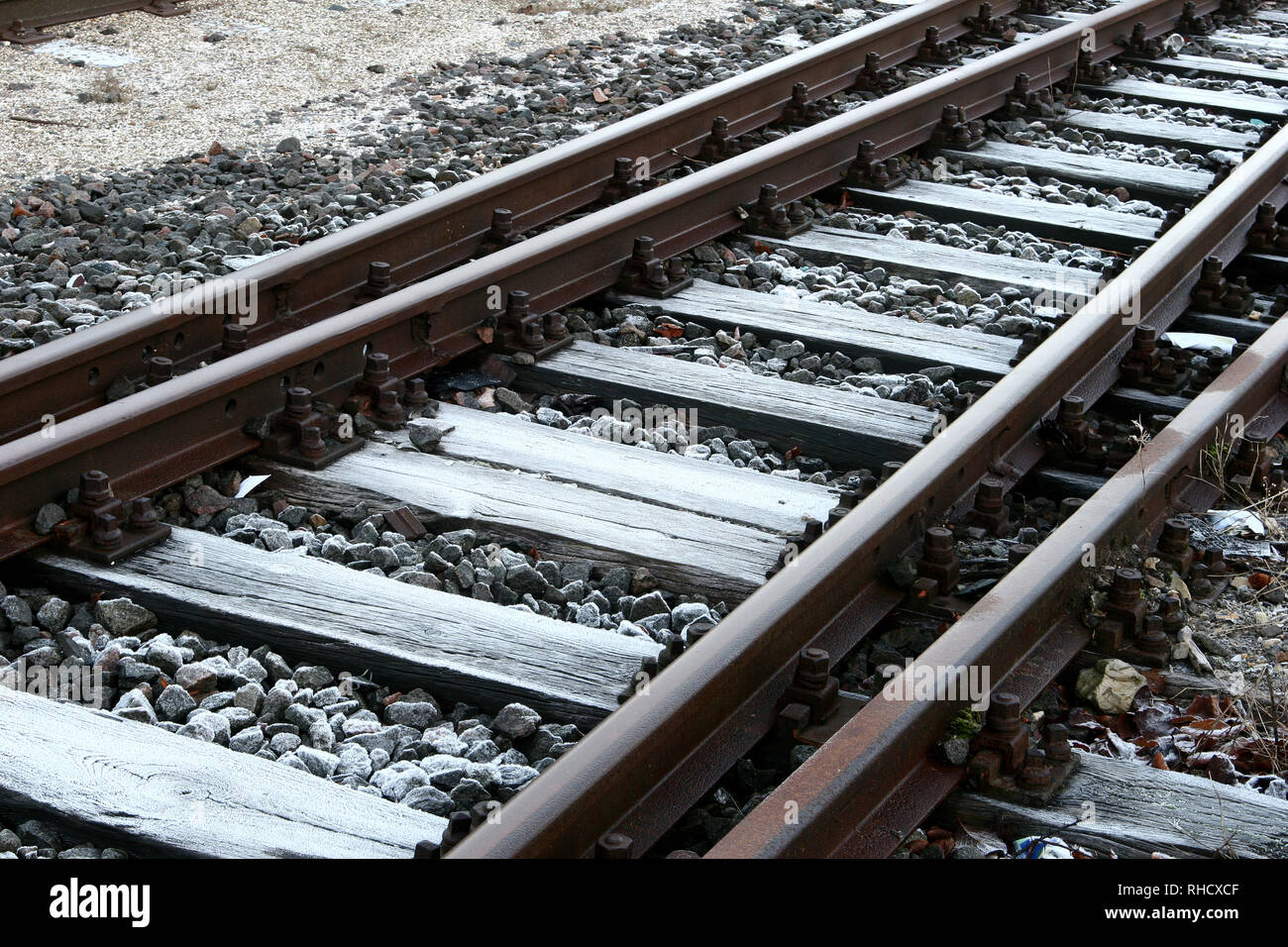Railway tracks and railway stations hi-res stock photography and images ...