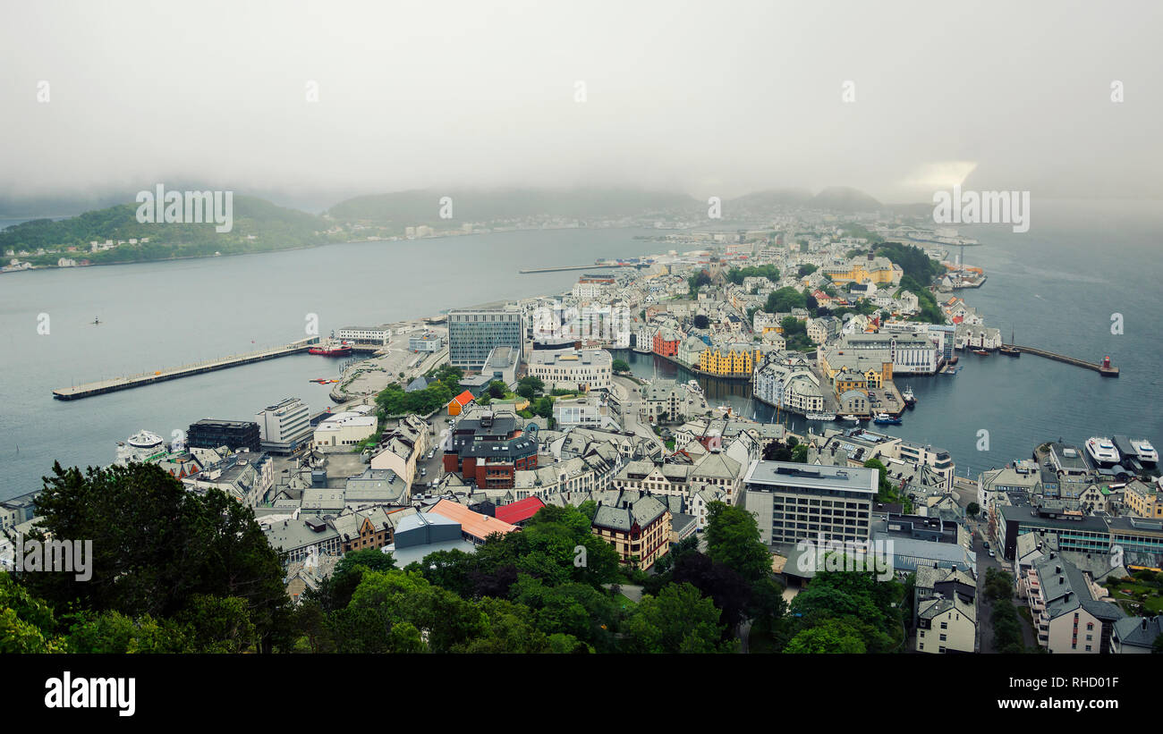 Panoramic view of the archipelago, the beautiful Alesund town centre ...