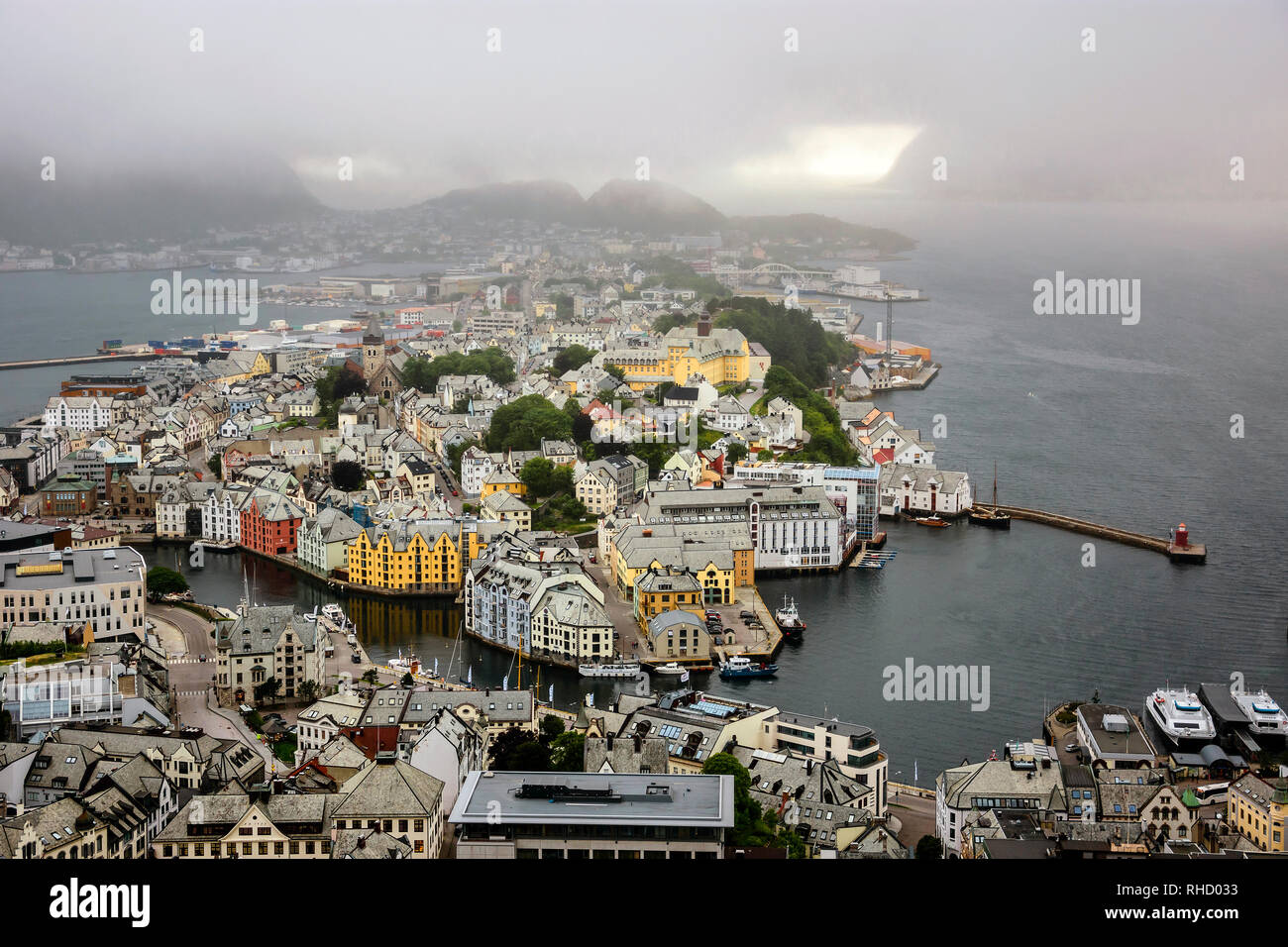 Panoramic view of the archipelago, the beautiful Alesund town centre ...