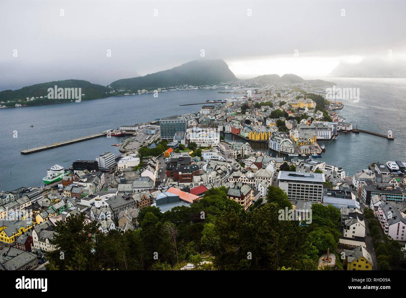 Panoramic view of the archipelago, the beautiful Alesund town centre ...