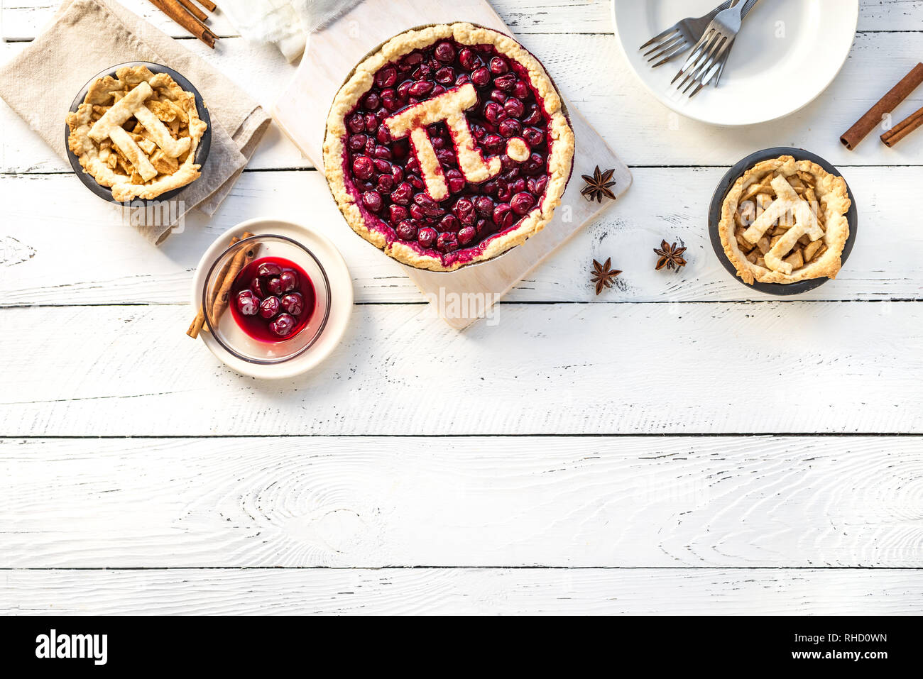 Pi symbol cake hi-res stock photography and images - Alamy