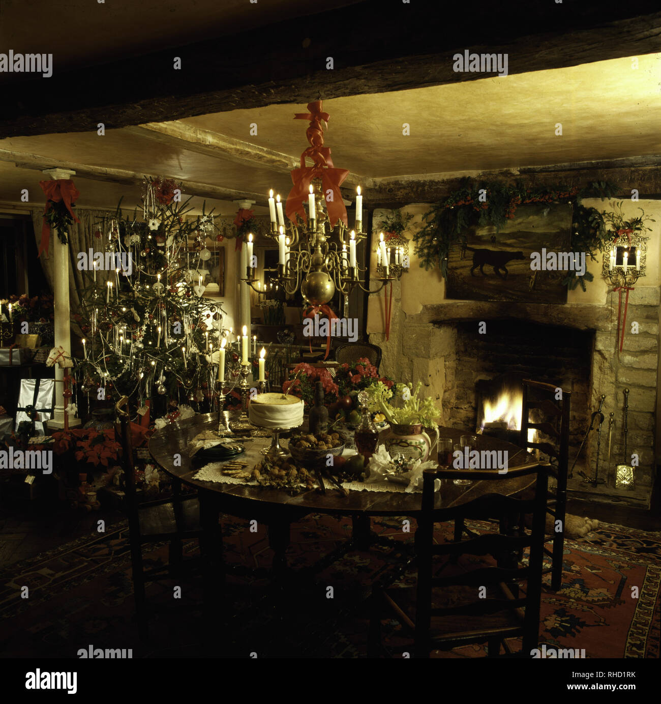 Victorian christmas dining table hi-res stock photography and images ...