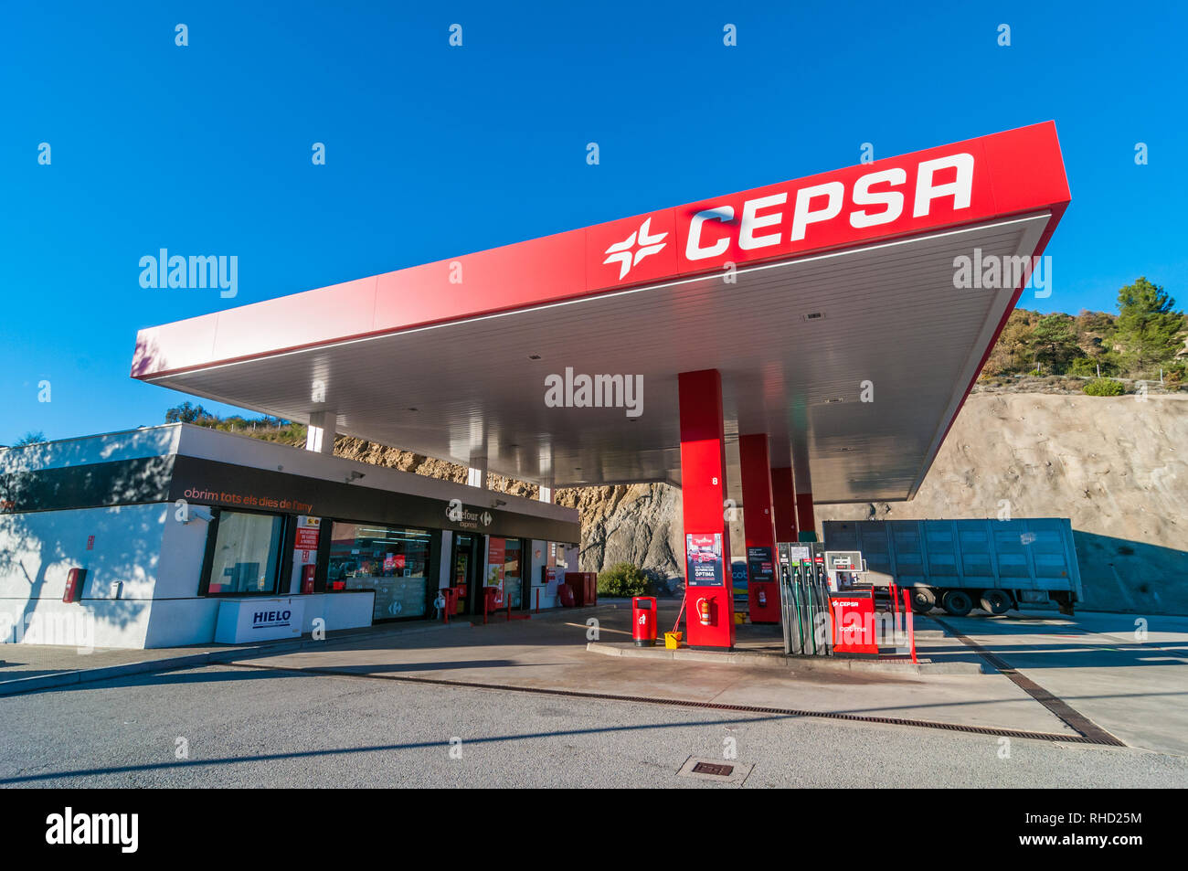 Fuelling station hi-res stock photography and images - Alamy