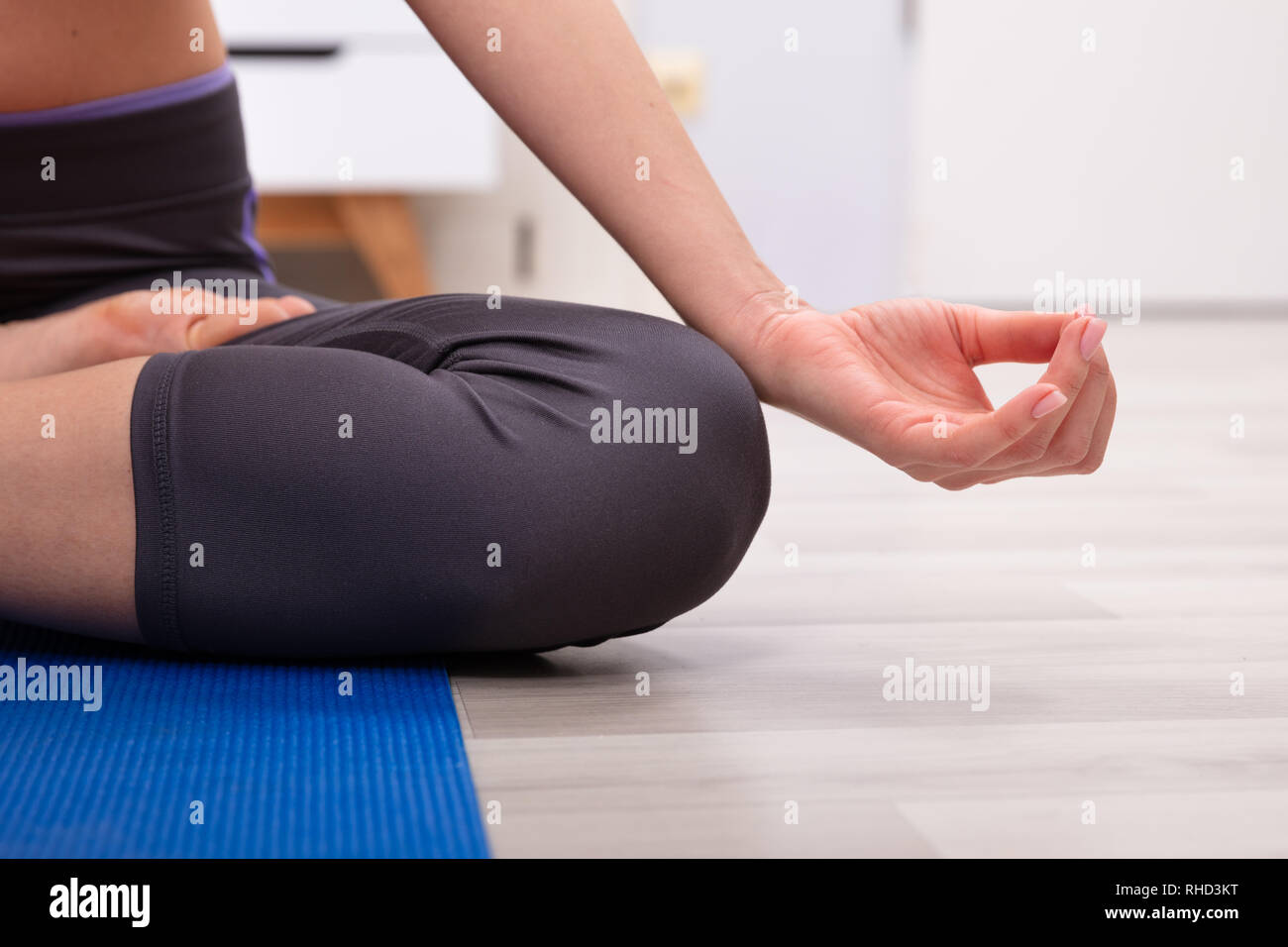 Sit in lotus position hi-res stock photography and images - Alamy
