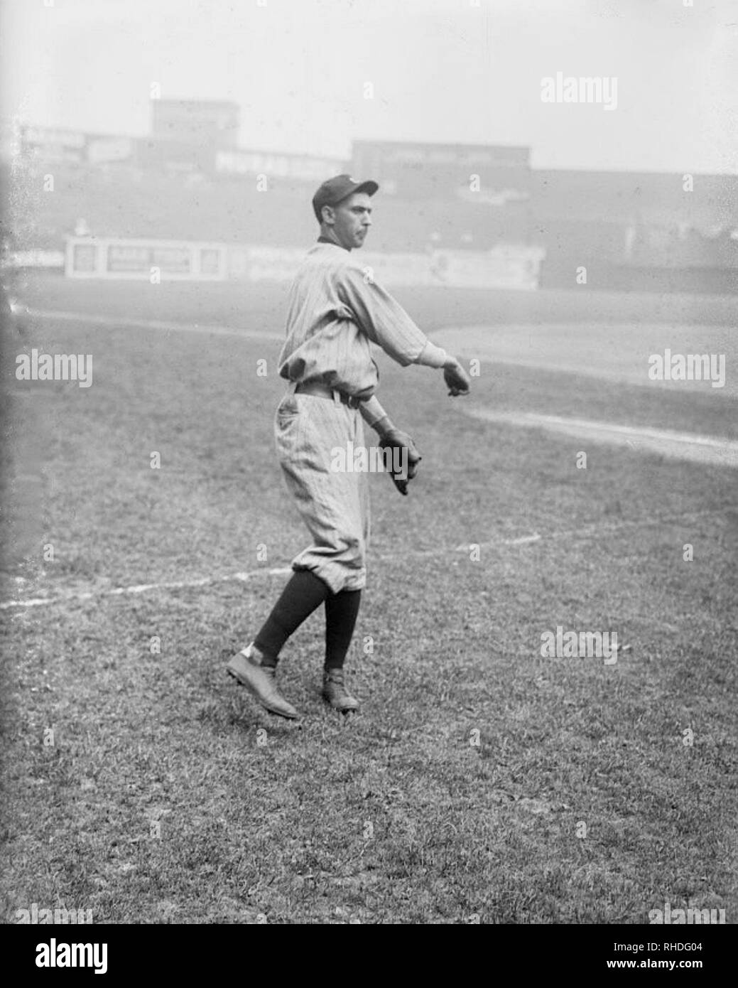 Cleveland major league baseball ballpark hi-res stock photography and ...