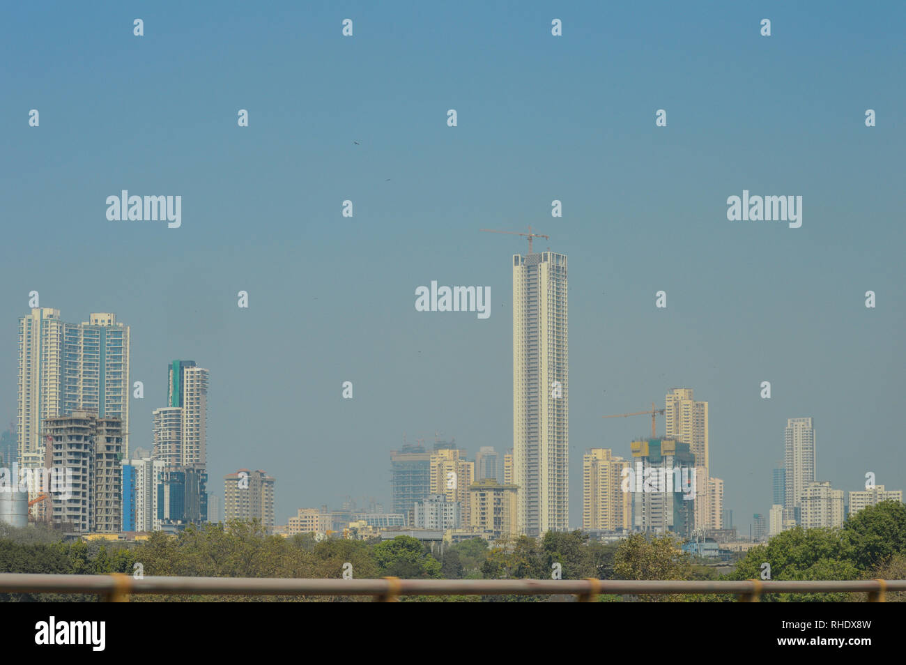 Mumbai cityscape hi-res stock photography and images - Alamy