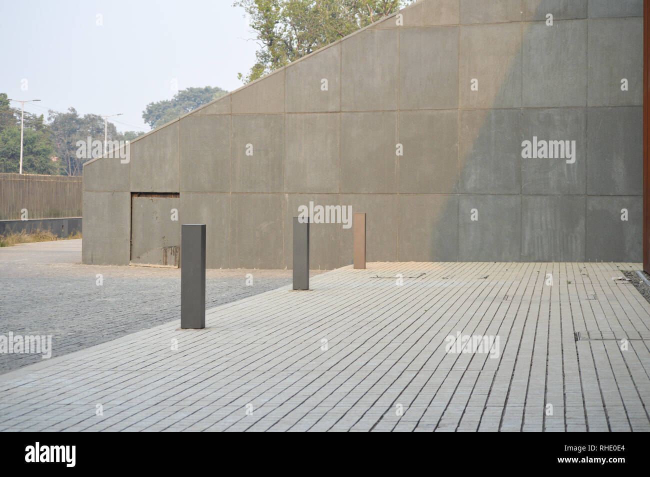 empty space outside house Stock Photo - Alamy