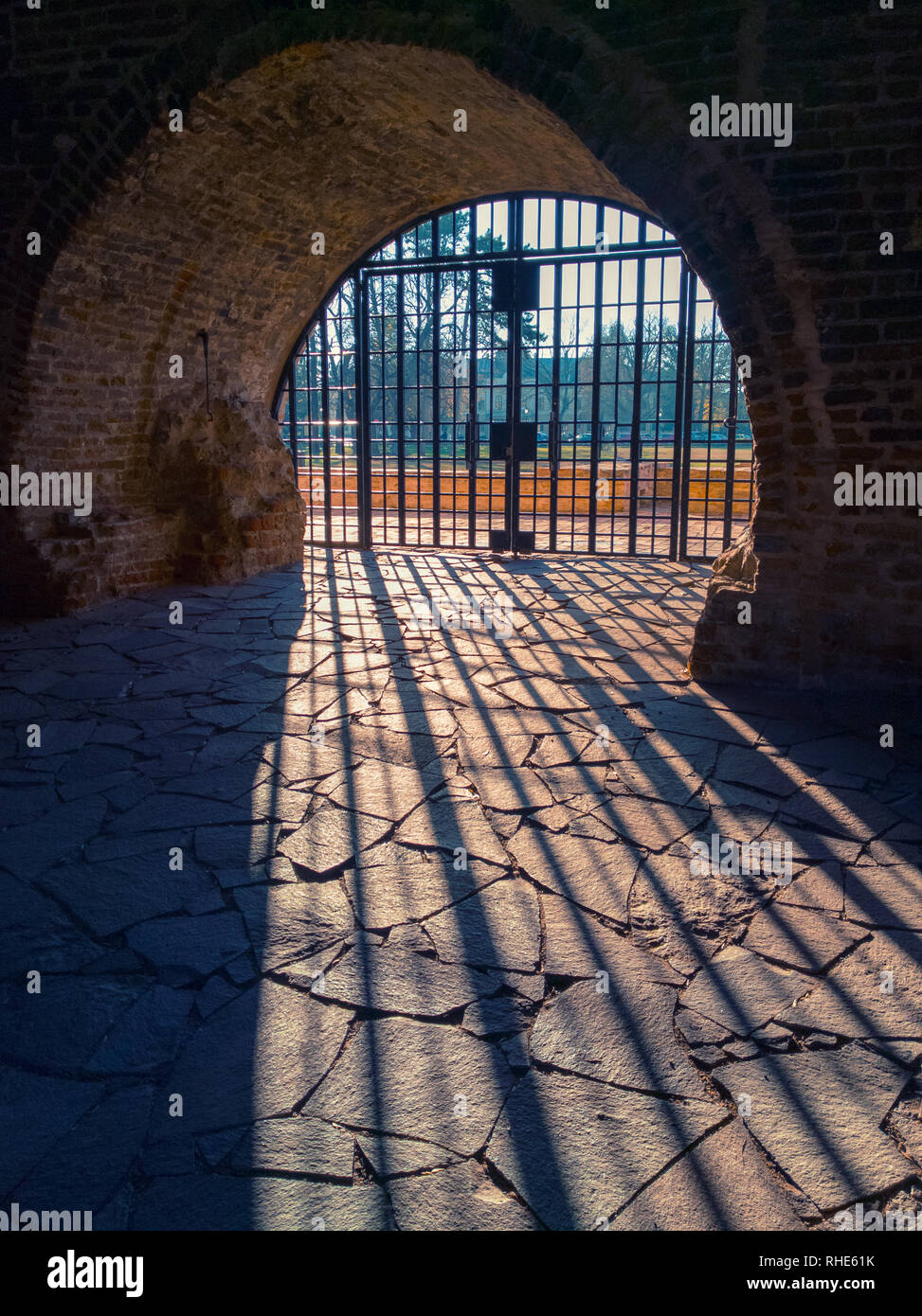 Medieval prison cell door hi-res stock photography and images - Alamy