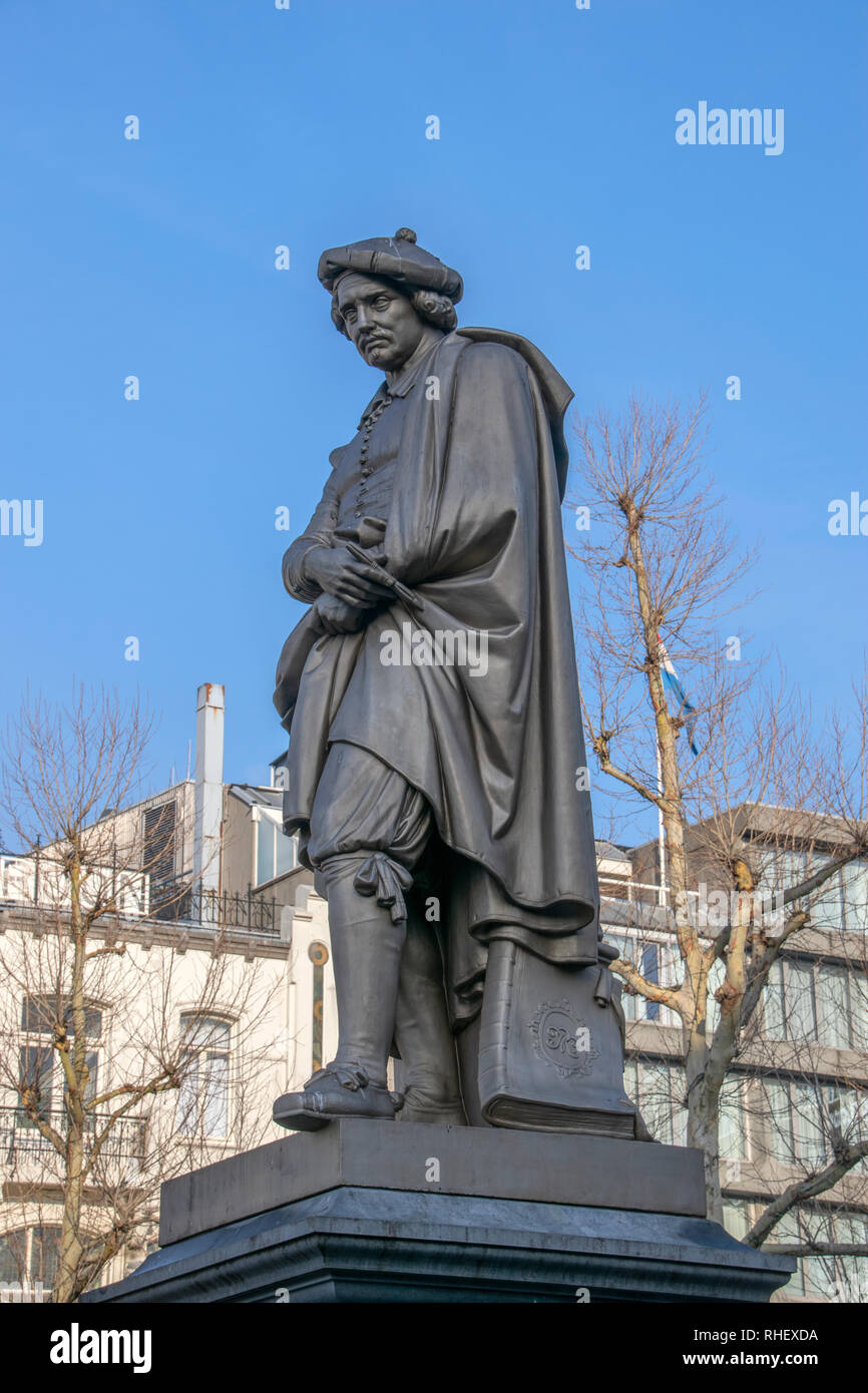 Close Up Of The Rembrandt Statue At The Rembrandtplein Square Amsterdam ...
