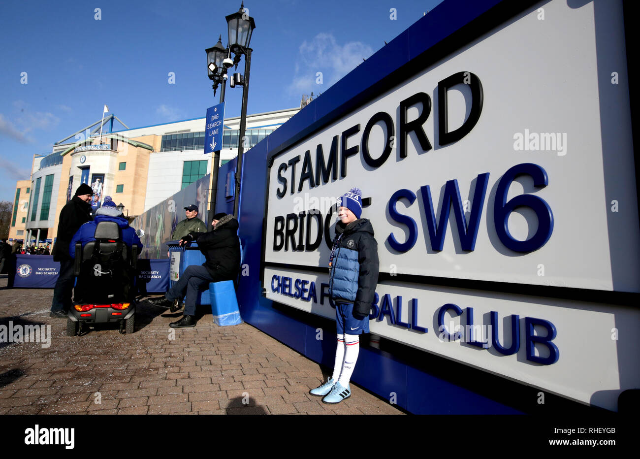 Stamford bridge sign hi-res stock photography and images - Alamy