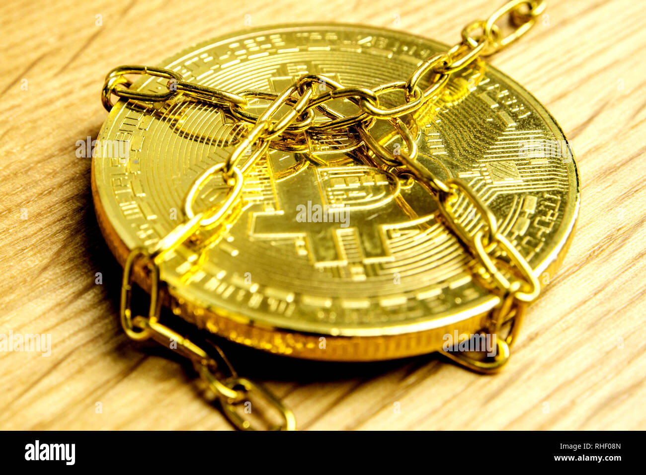 Coin manipulation hi-res stock photography and images - Alamy