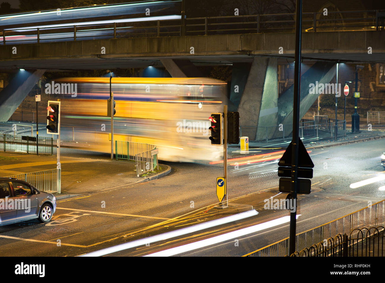 Lamp post night motorway hi-res stock photography and images - Alamy