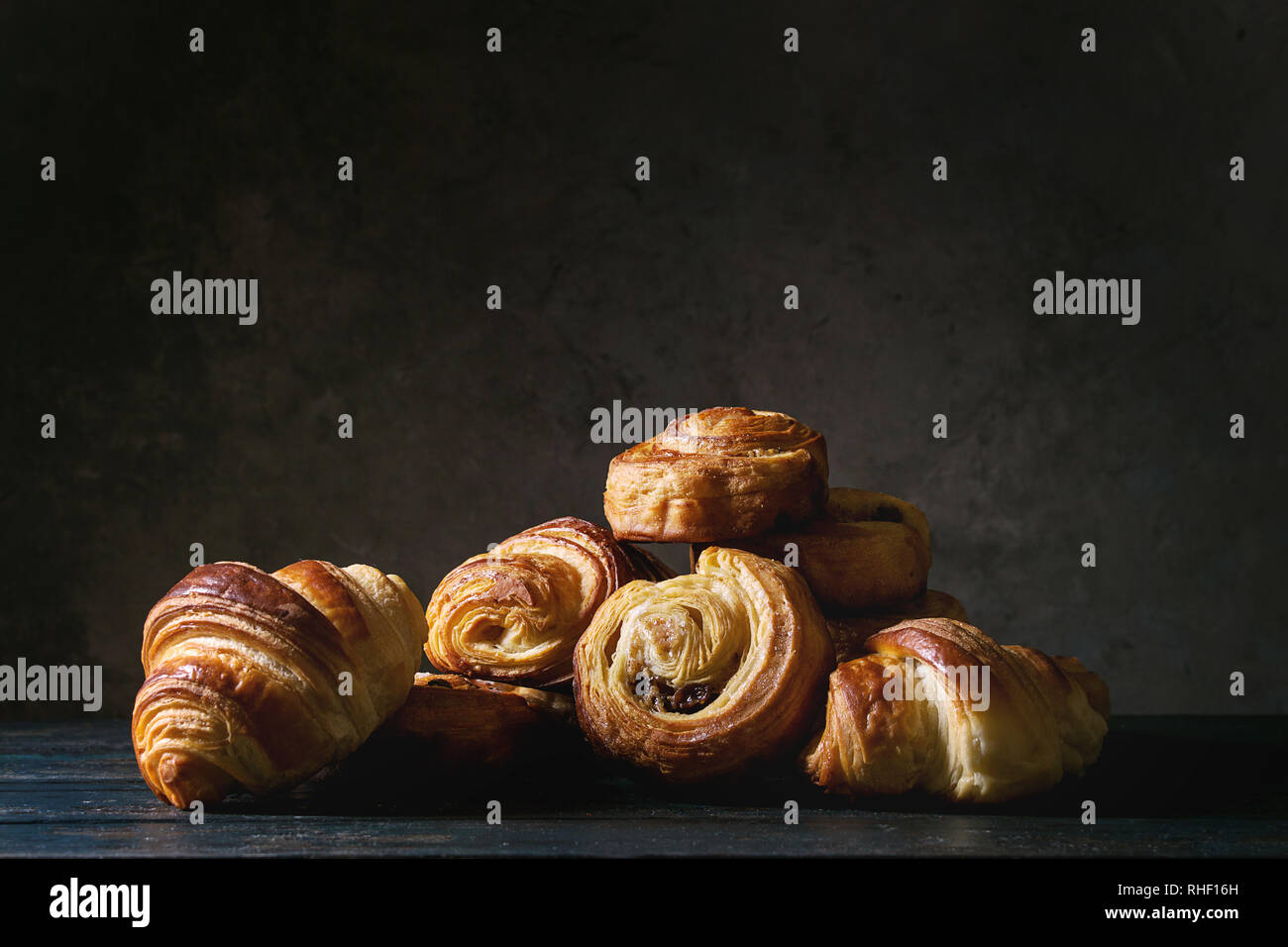 Puff pastry buns Stock Photo - Alamy