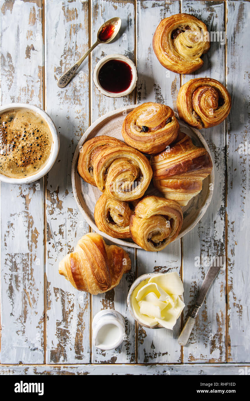 Puff pastry buns Stock Photo - Alamy