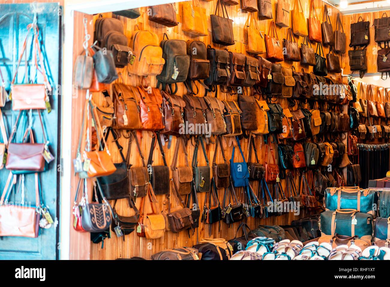 Vietnamese traditional custom hi-res stock photography and images - Alamy