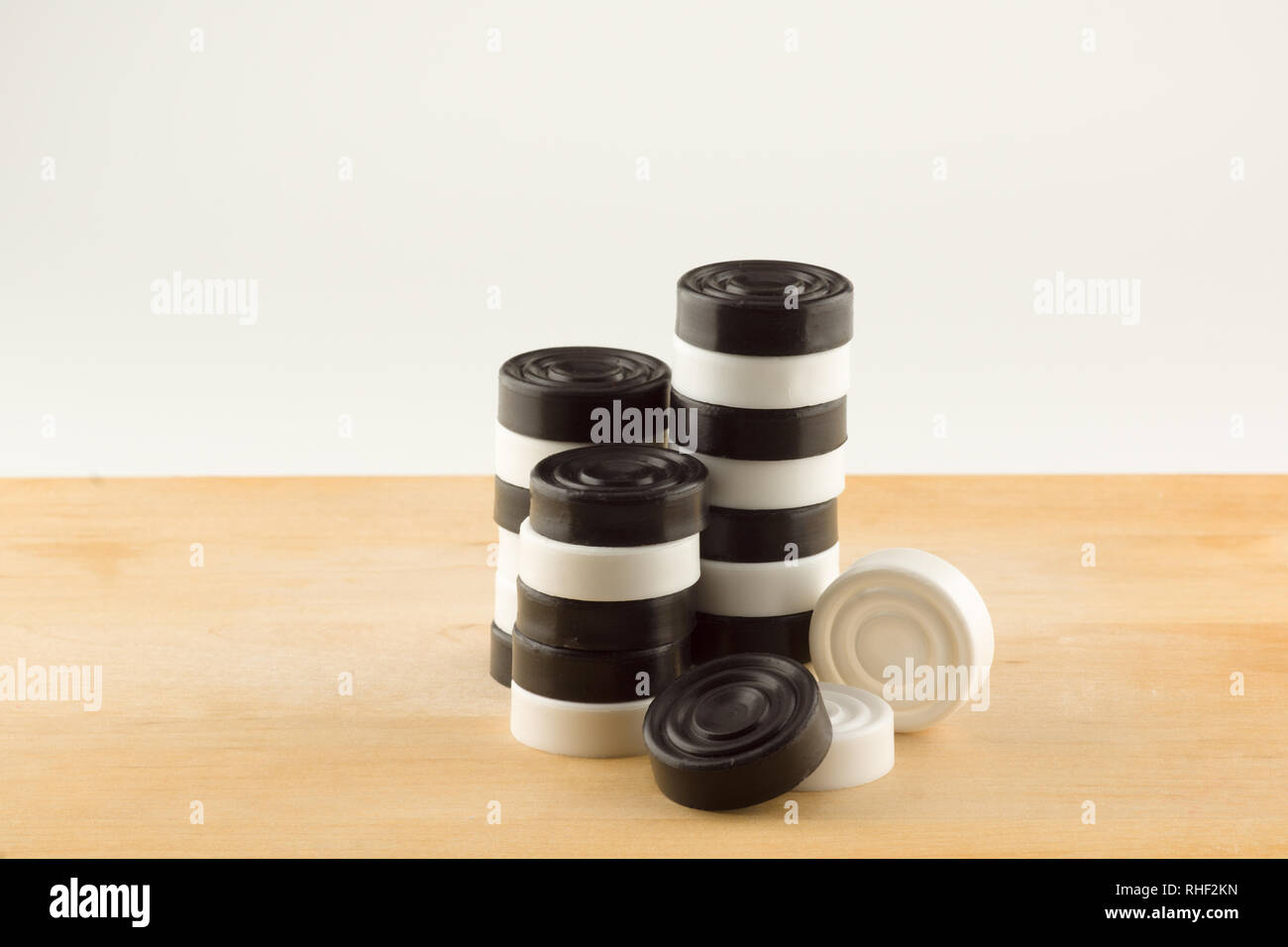 Black checker pieces hi-res stock photography and images - Alamy