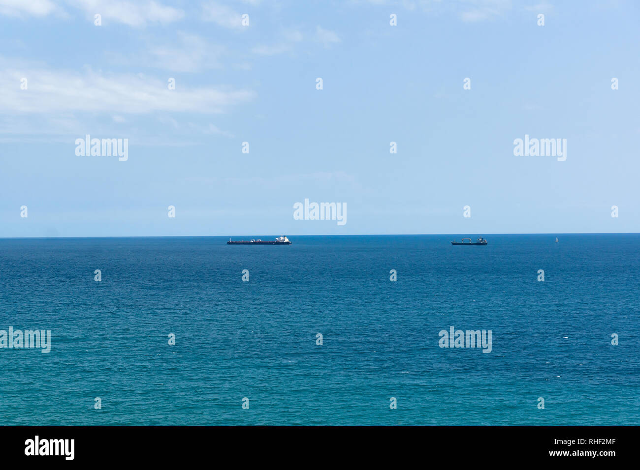 Small container ships hi-res stock photography and images - Alamy