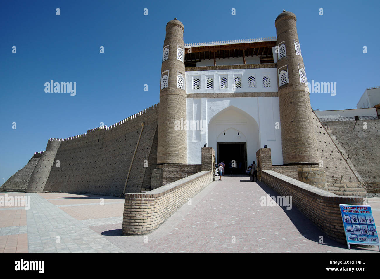 Oriental castle hi-res stock photography and images - Alamy