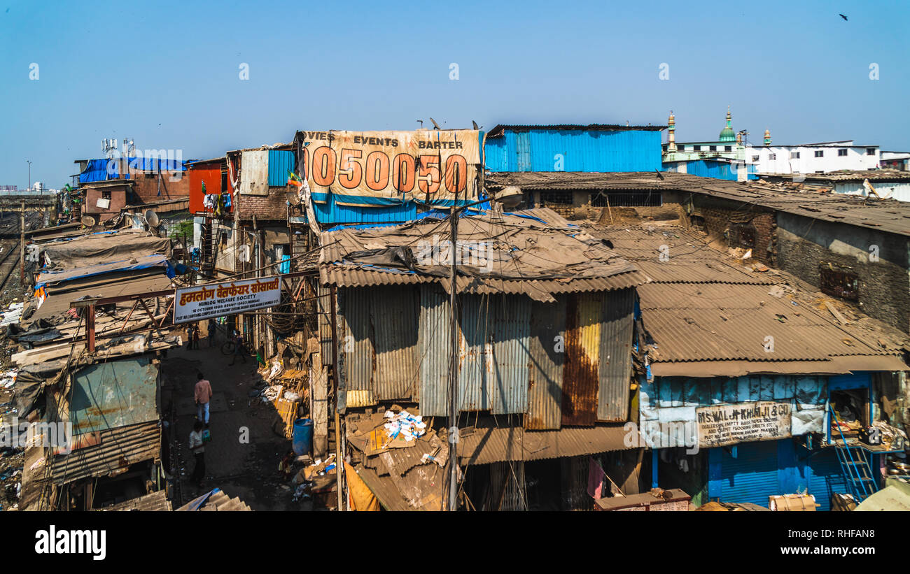 view of dharavi the big slum in the city of bombay Stock Photo - Alamy
