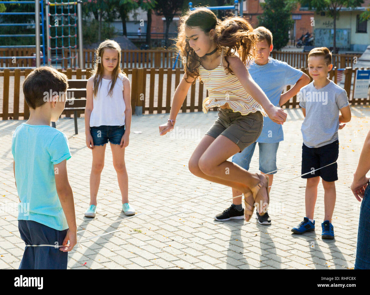 Girls with elastic game hi-res stock photography and images - Alamy