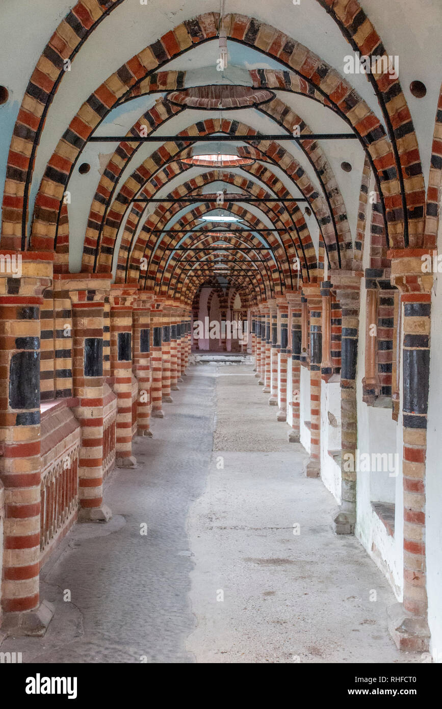 Victorian covered walkway hi-res stock photography and images - Alamy