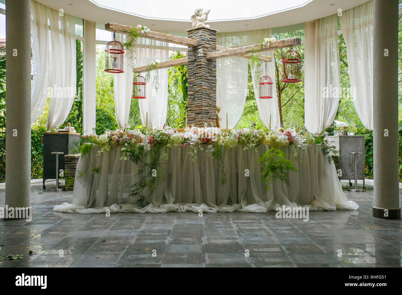 wedding set up Stock Photo - Alamy