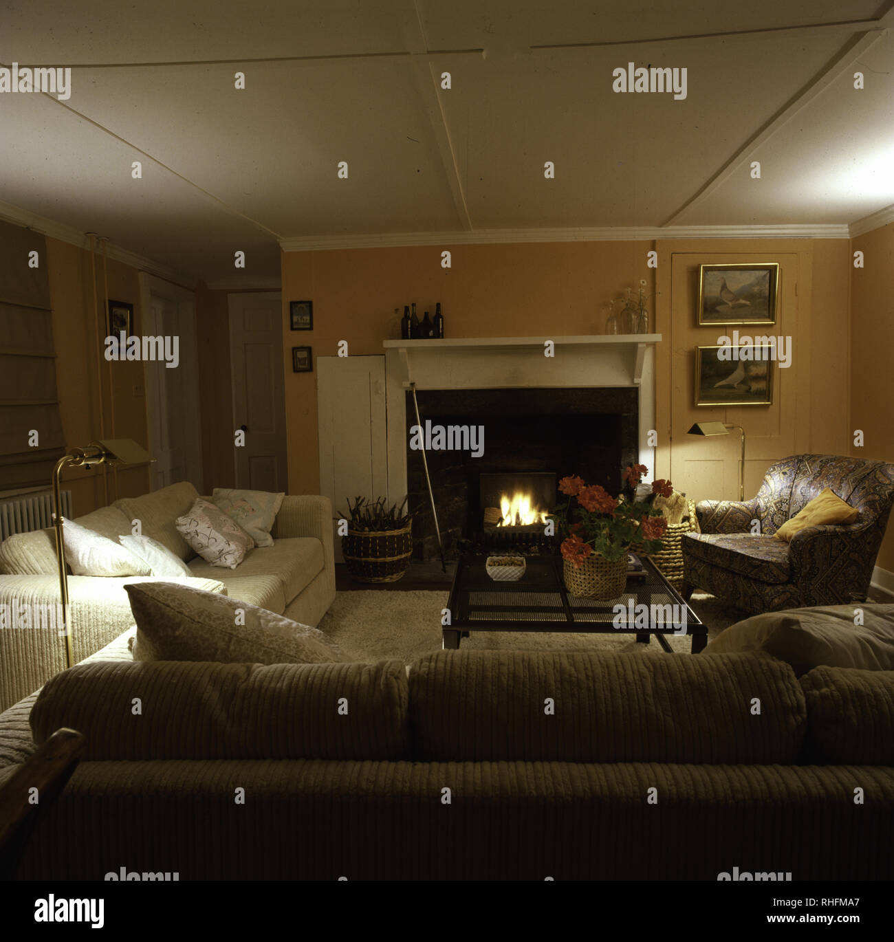 Open fire in livingroom hi-res stock photography and images - Alamy