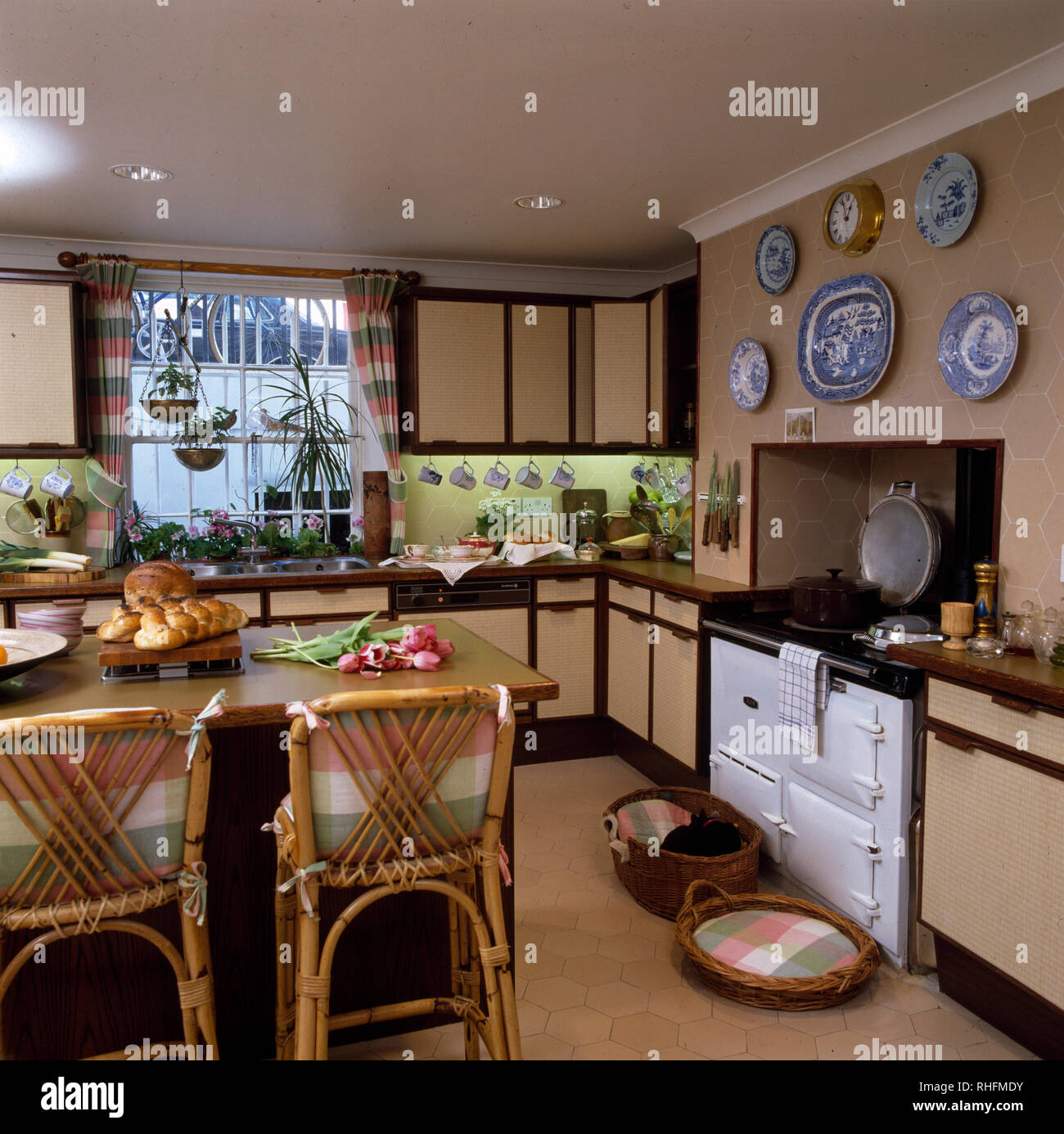 White Aga in sixties kitchen Stock Photo - Alamy