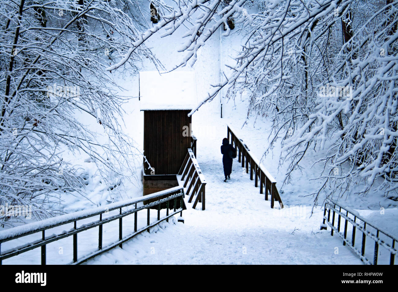 Wooden snow bridges hi-res stock photography and images - Alamy