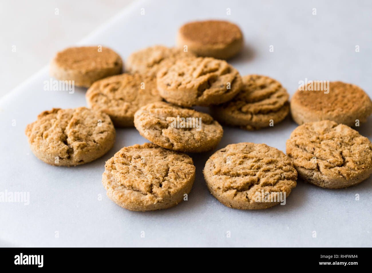 Quick Bites Mini / Small Cookies Apple and Cinnamon Flavored. Fastfood ...