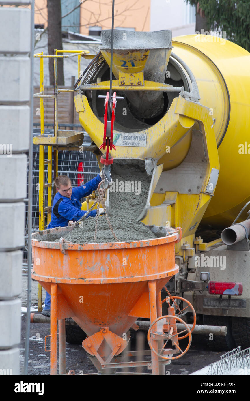Cement silo hi-res stock photography and images - Alamy