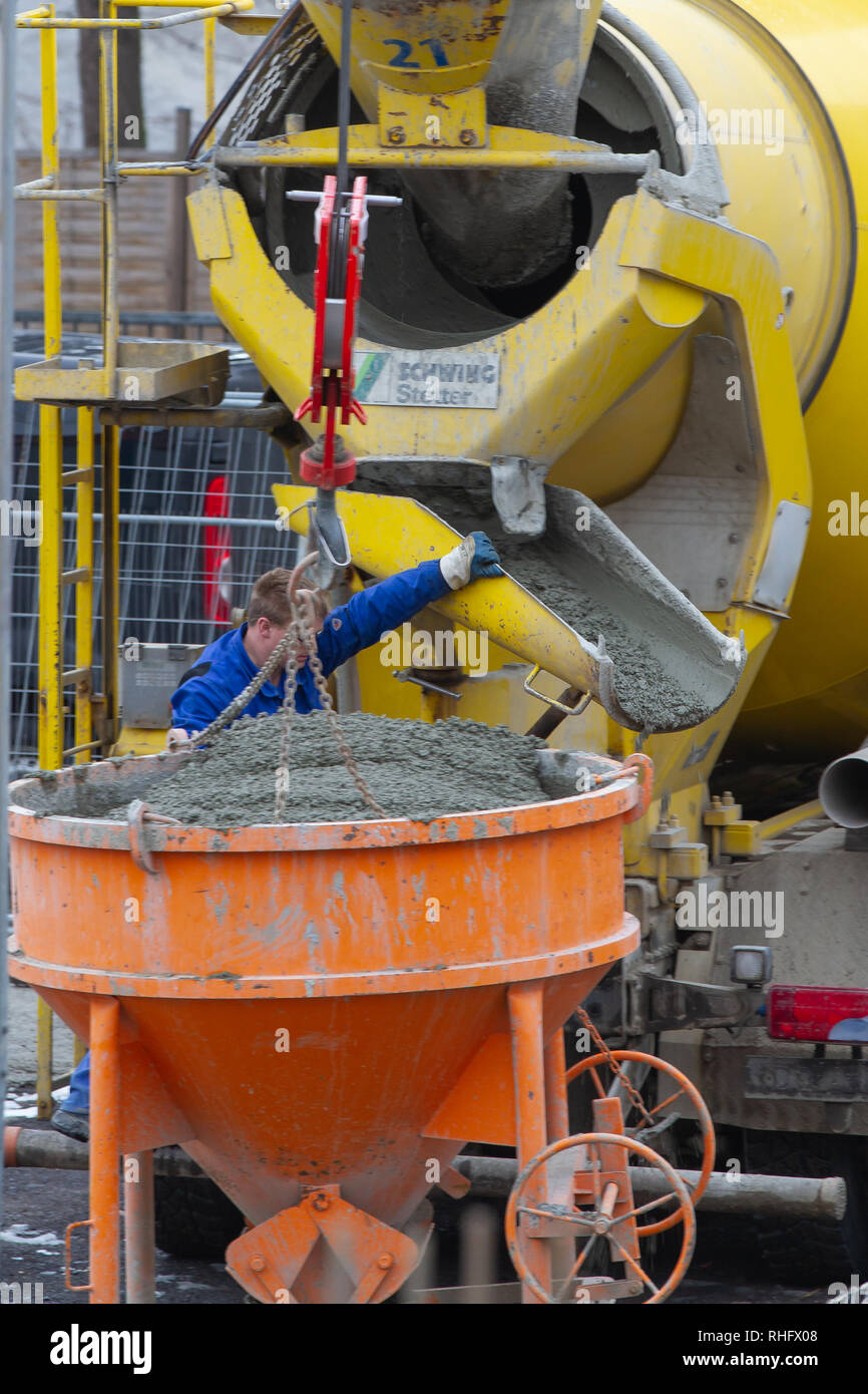 Cement silo hi-res stock photography and images - Alamy