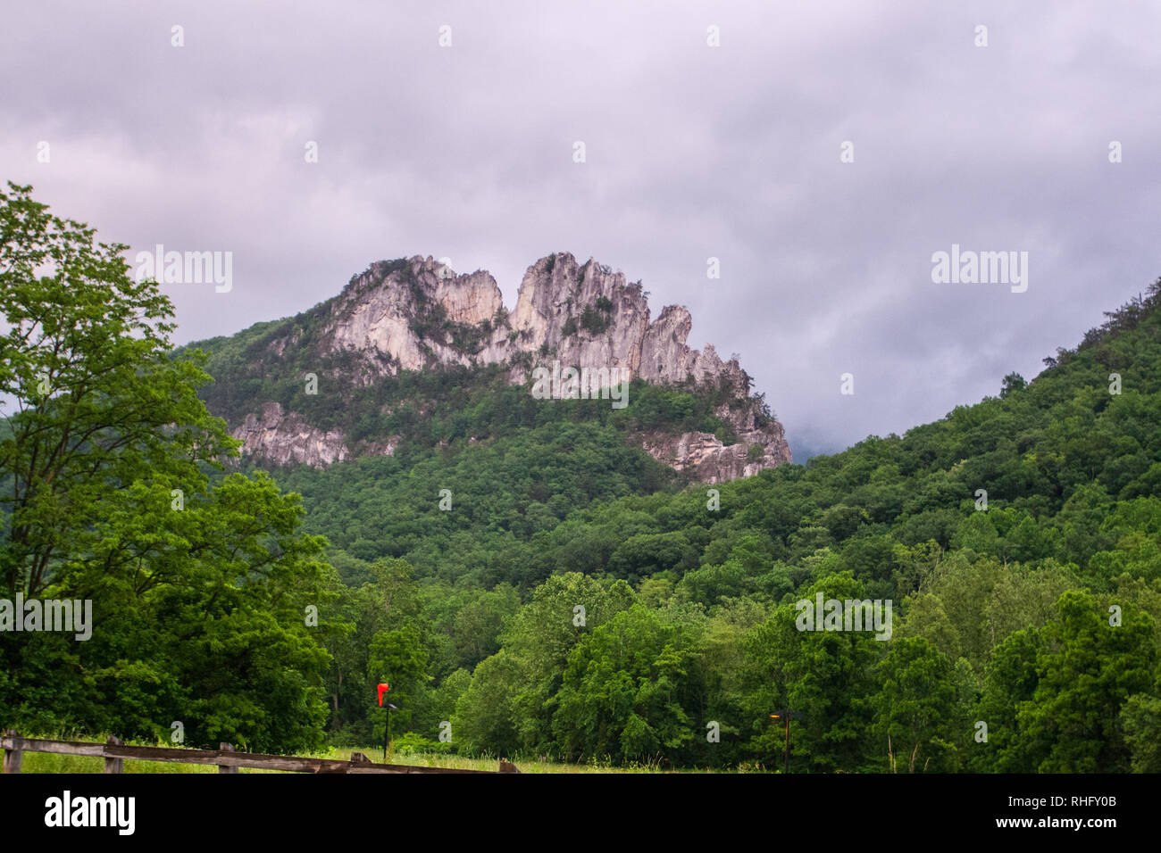 Seneca rocks west virginia hi-res stock photography and images - Alamy