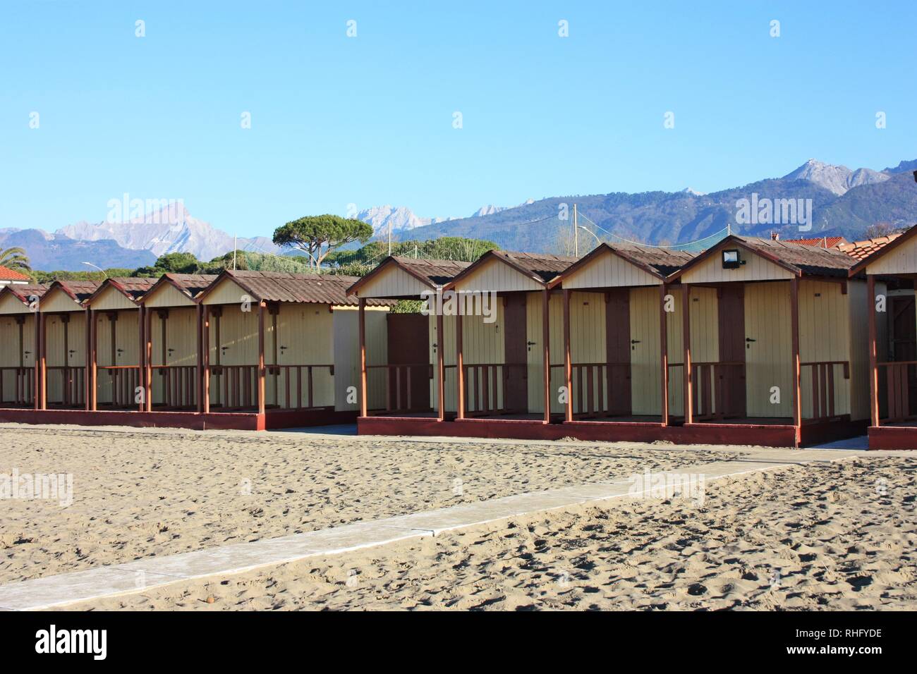 Sea bath pavilion hi-res stock photography and images - Alamy