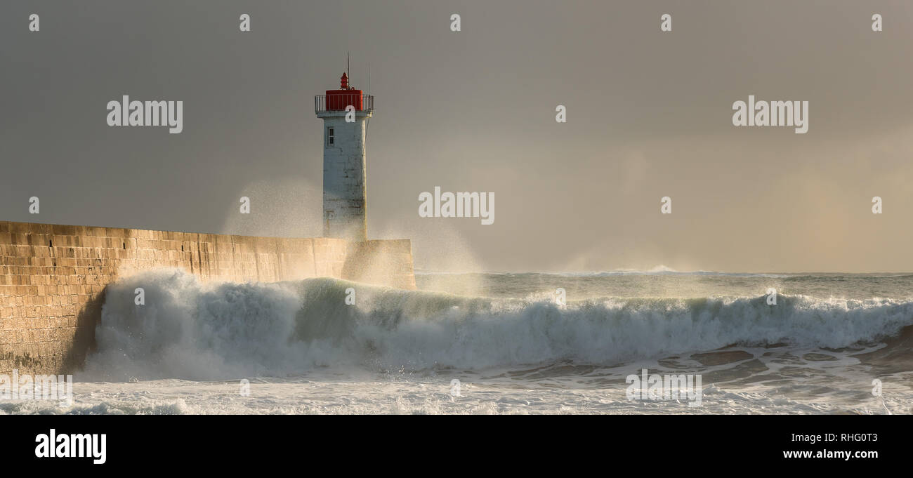 Brittany lighthouse storm hi-res stock photography and images - Alamy