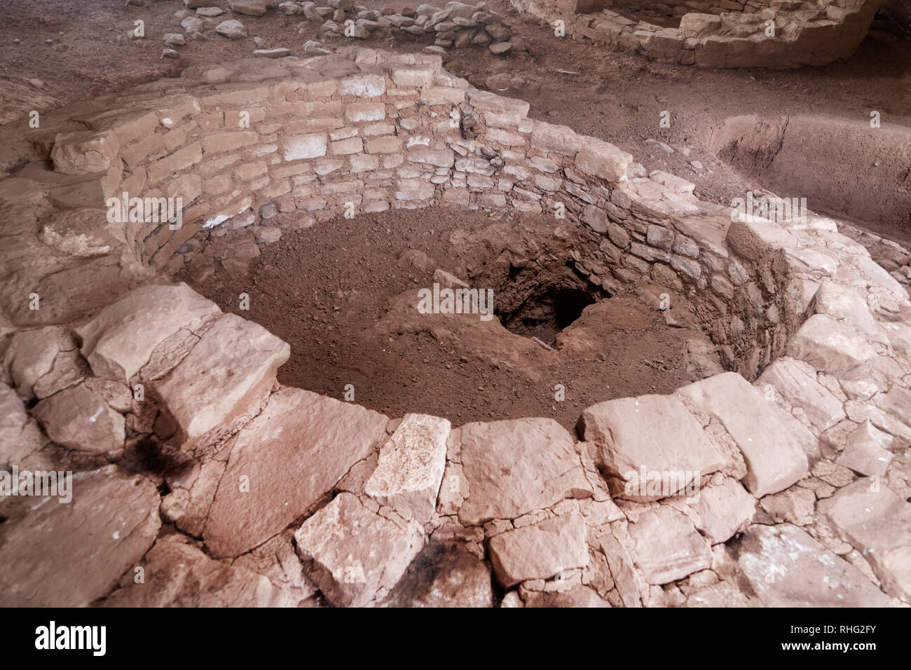 Usa pit house national park historic hi-res stock photography and ...