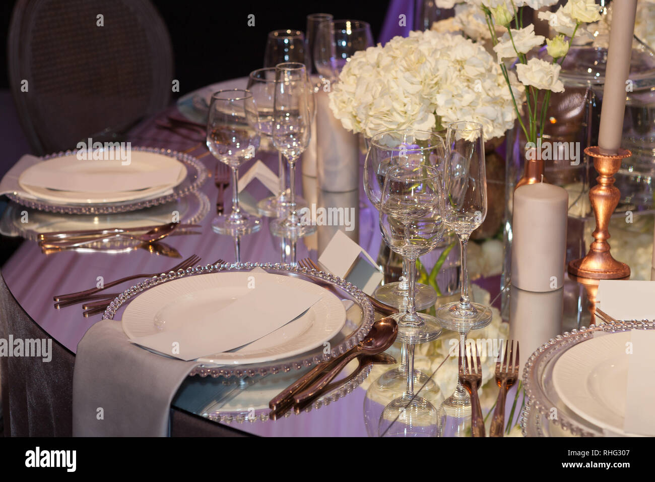 Ambient setting hi-res stock photography and images - Alamy