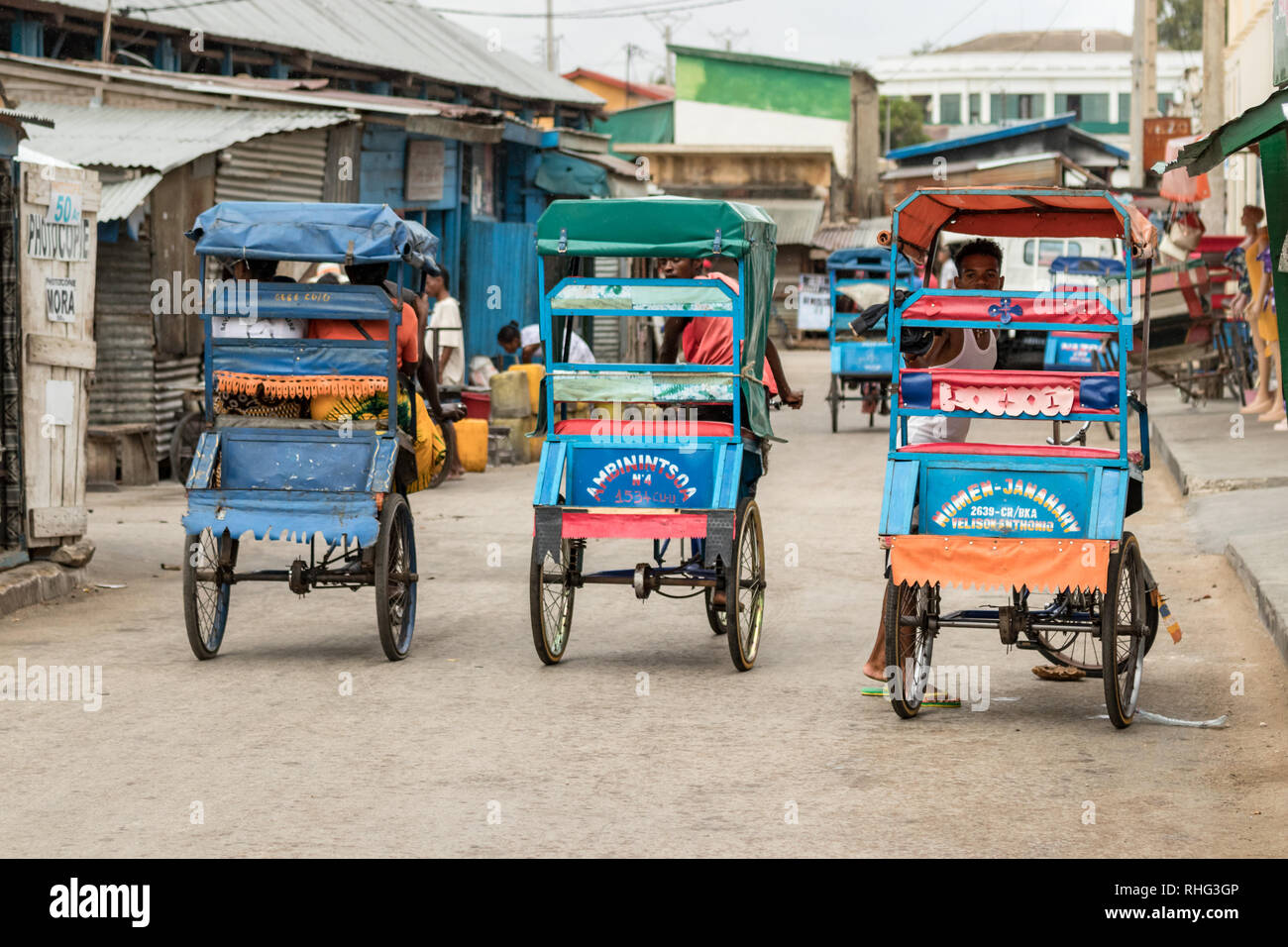 Cycle pousse hi-res stock photography and images - Alamy