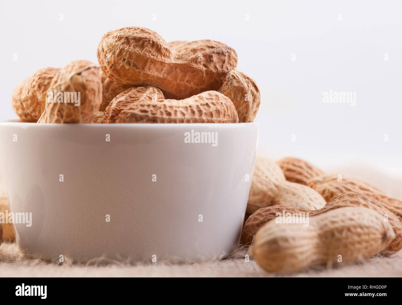 Shell nuts hi-res stock photography and images - Alamy
