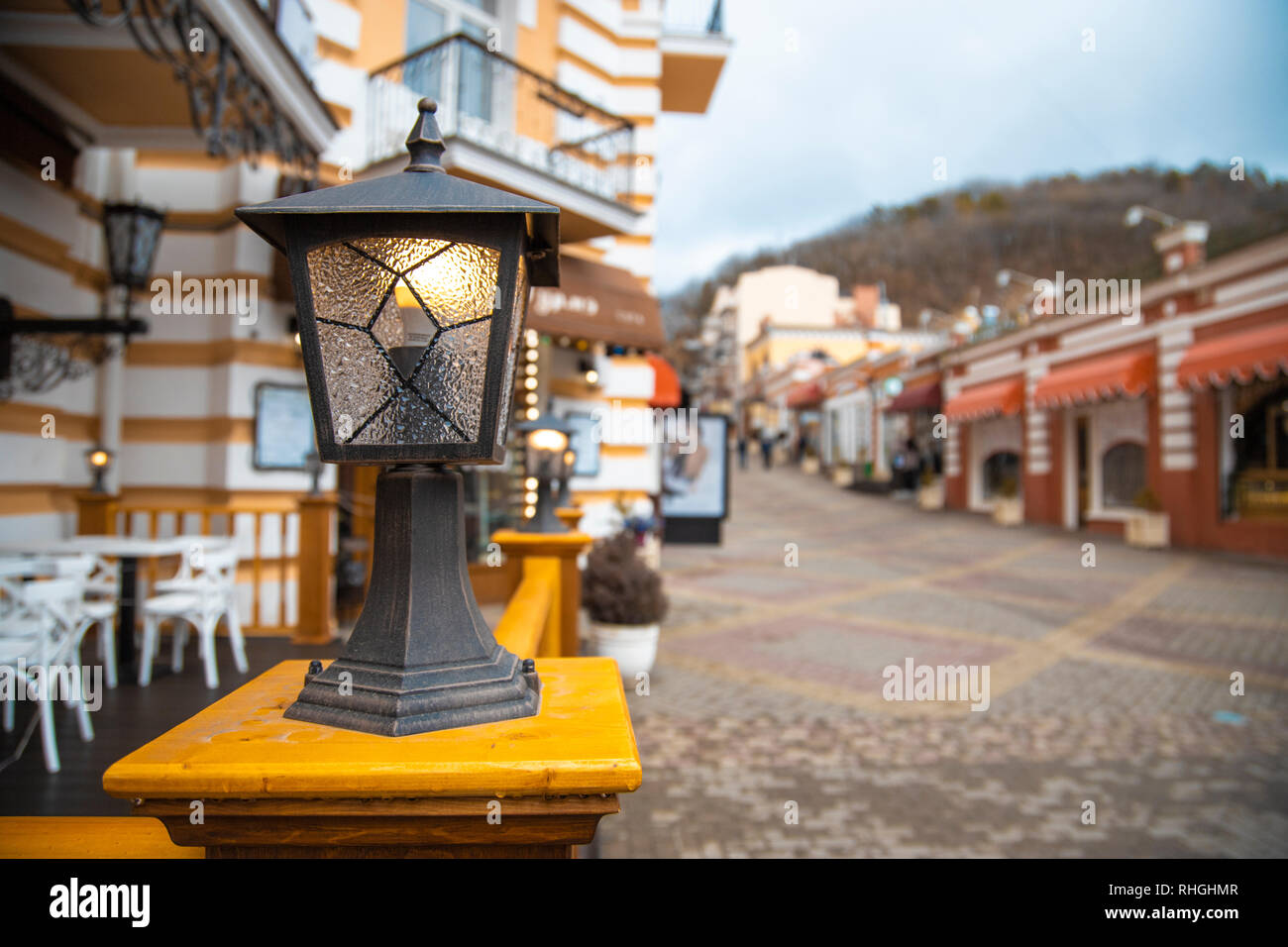 Exterior blur of street coffee shop hi-res stock photography and images ...