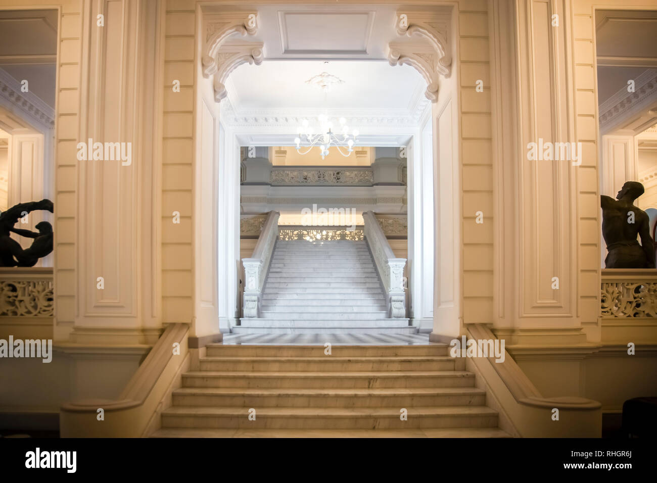 Classic building interior hi-res stock photography and images - Alamy